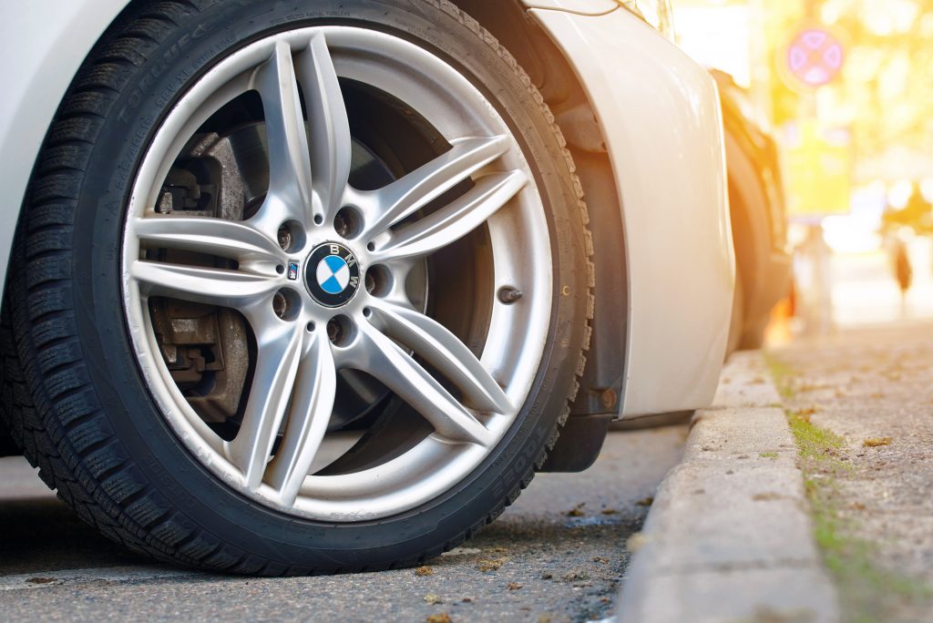 De ce sunt atât de populare anvelopele cu profil V (profil scăzut) și ...